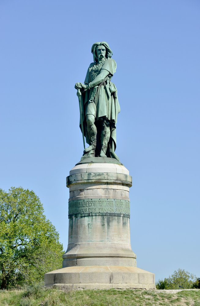 Colossal statue of Vercingetorix, Gallic leader