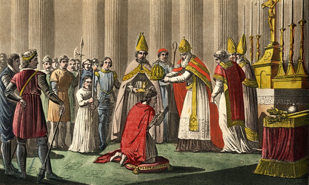 Charlemagne crowned by Pope Leo III at St Peter's basilica in Rome on ...
