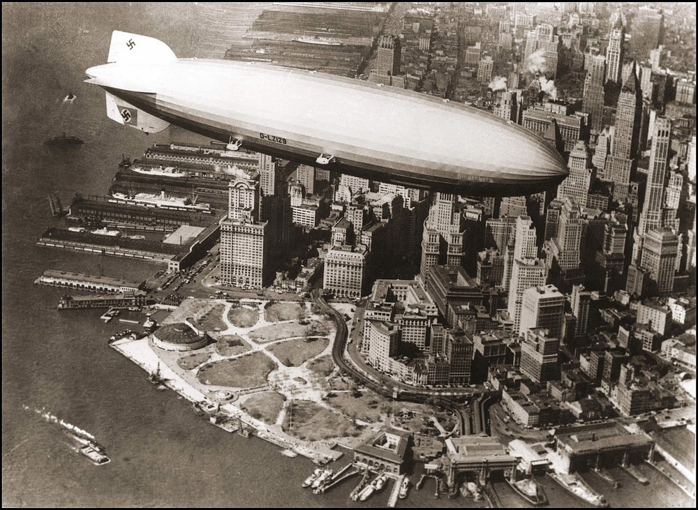 Zeppelin File:Graf Zeppelin Over New York City 1928.jpg Wikimedia