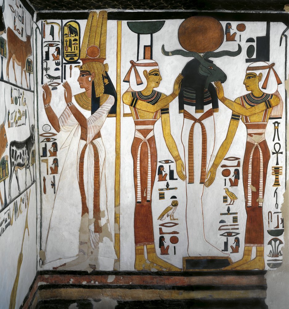Queen Before Divine Entity Representing Osiris Resting in Ra in Circle ...