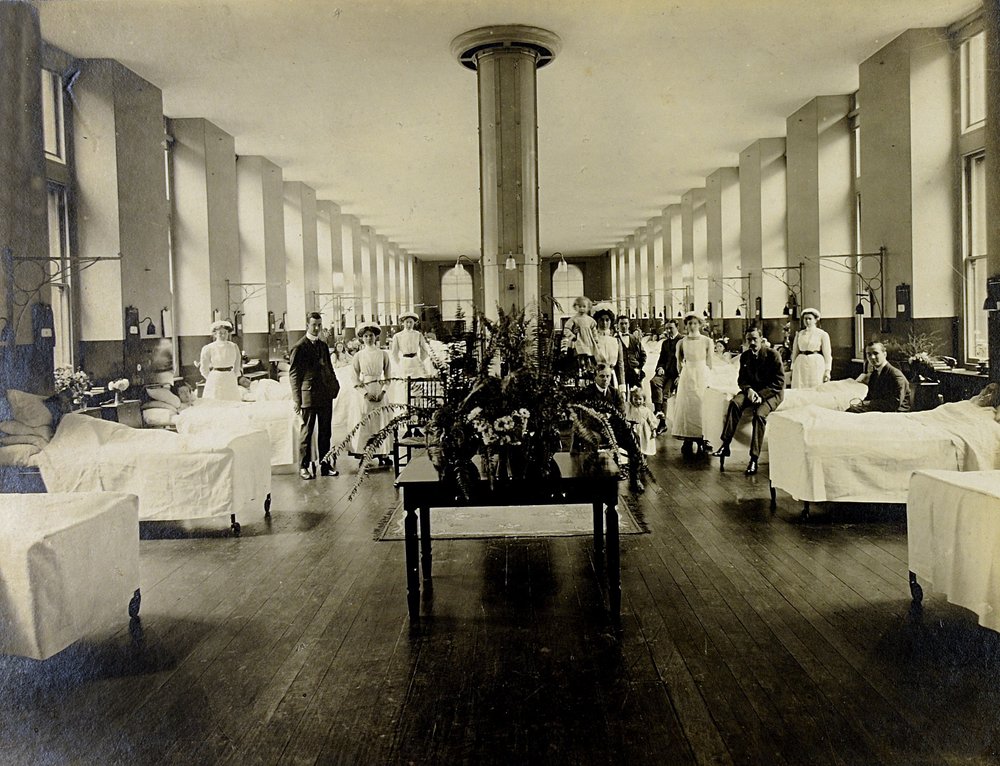 Victoria Ward at St. Thomas Hospital, London, c.1900