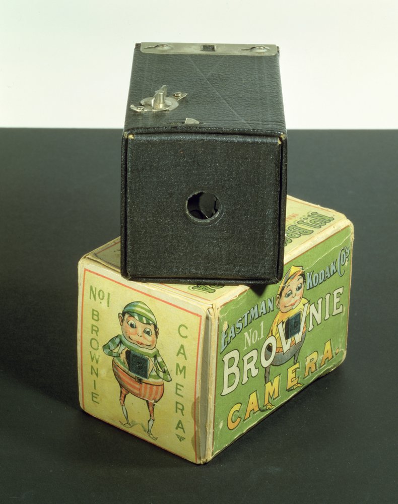 Kodak Brownie camera with original box, c.1902
