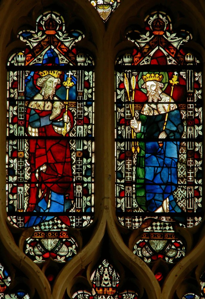 Window depicting Edward the Confessor and King Edmund