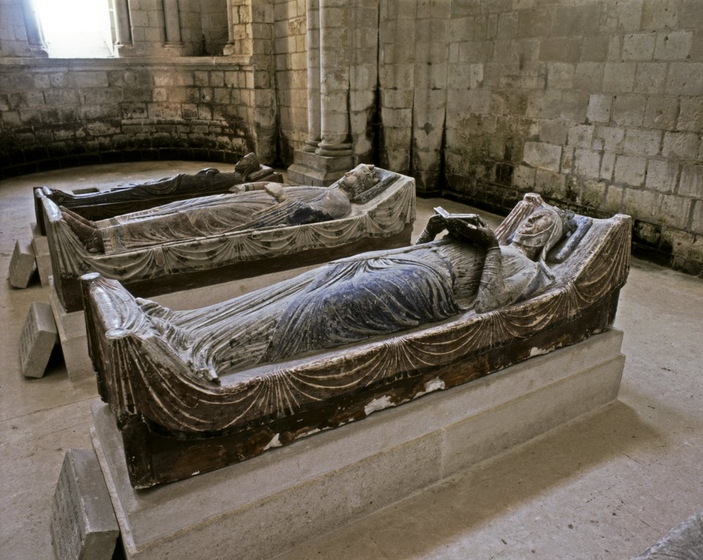 Tombs of Eleanor of Aquitaine (foreground) (1122-1204) Queen of England