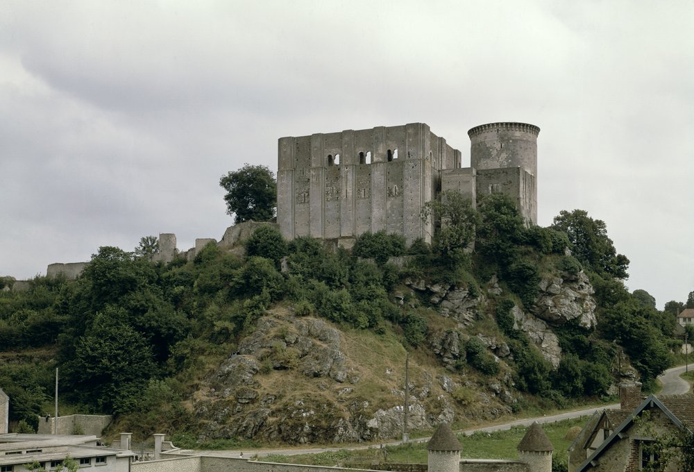 View of the Tour de Talbot and keep of the castle