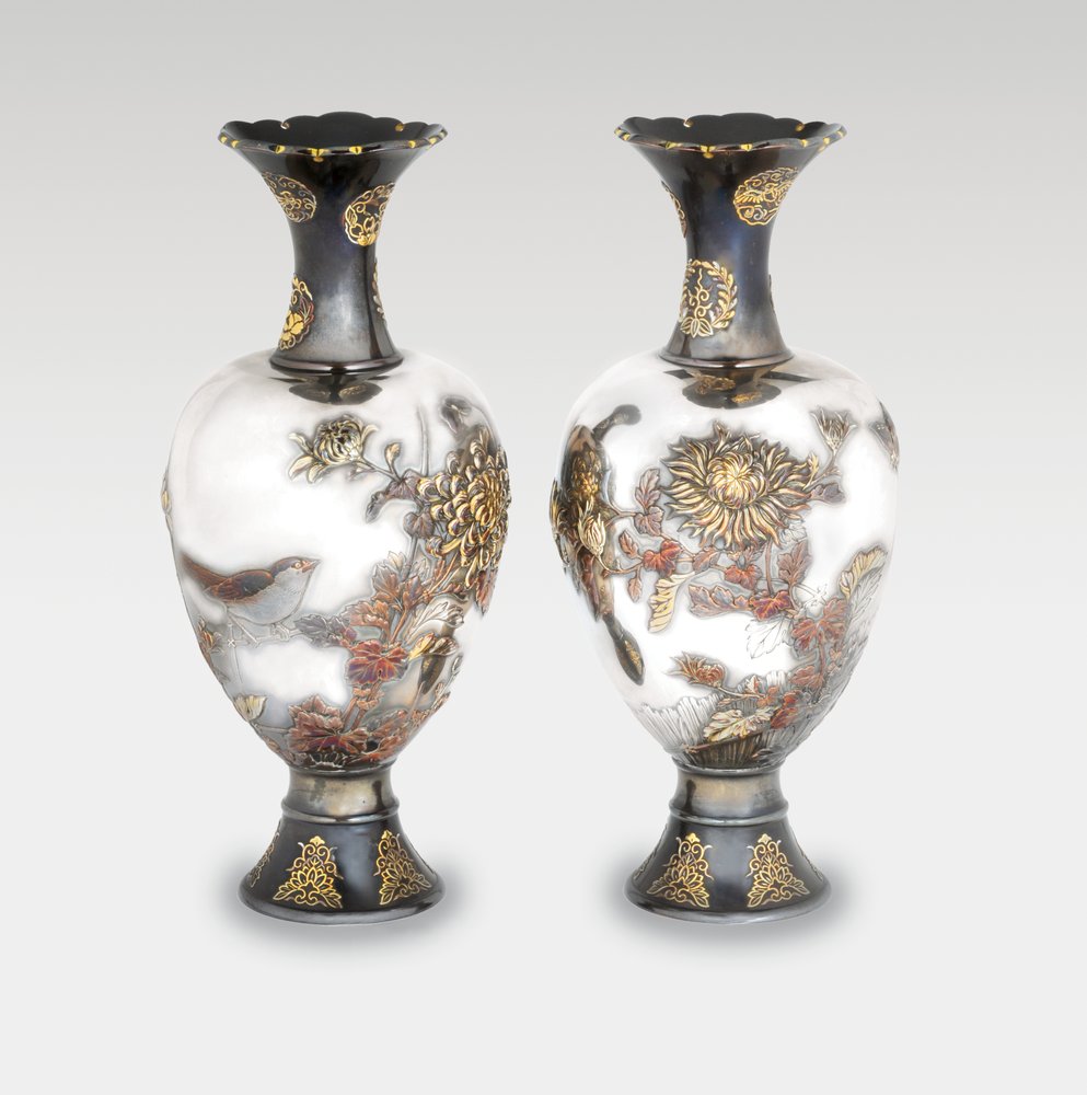 A Pair of Ozeki Studio Vases, Meiji Period, Late 19th Century