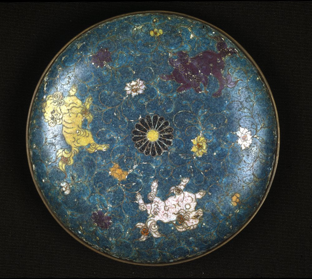 Plate in copper and cloisonne enamel, Ming period