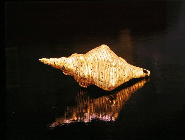 Muisca shell by Pre Columbian Pre Columbian
