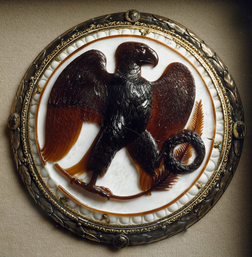 Cameo decorated with an eagle and imperial symbols by Roman
