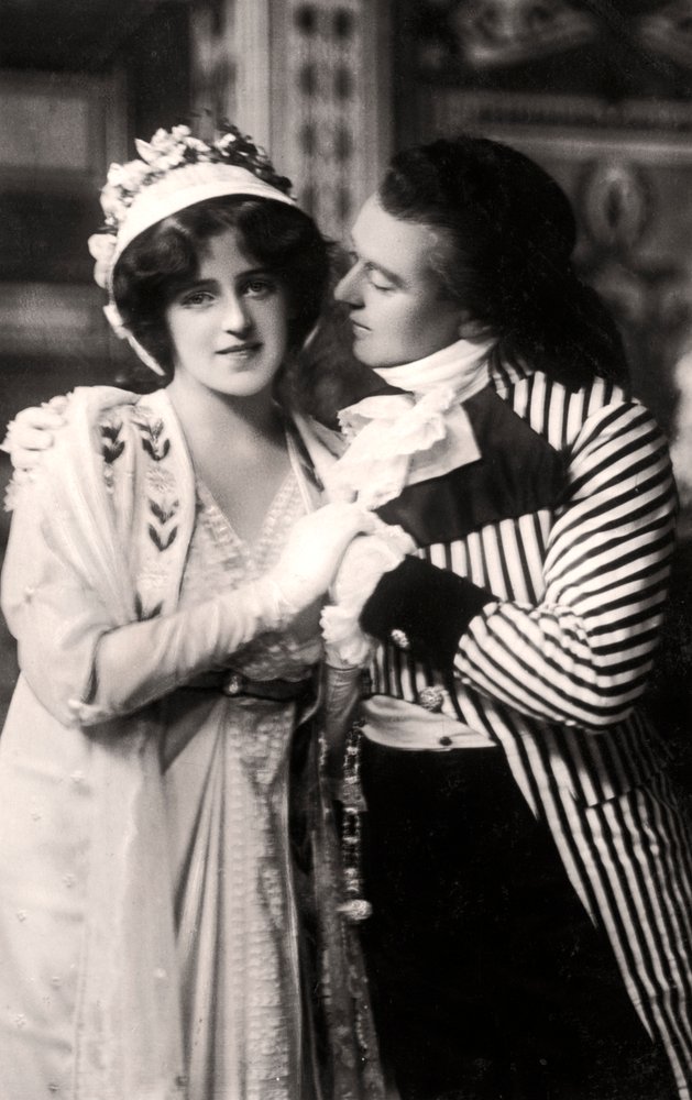 Robert Evett and Denise Orme in The Merveilleuses