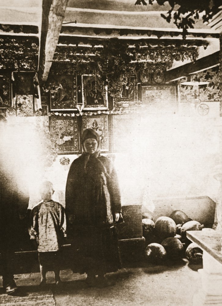 Interior of a Ukrainian Khata by Russian Photographer