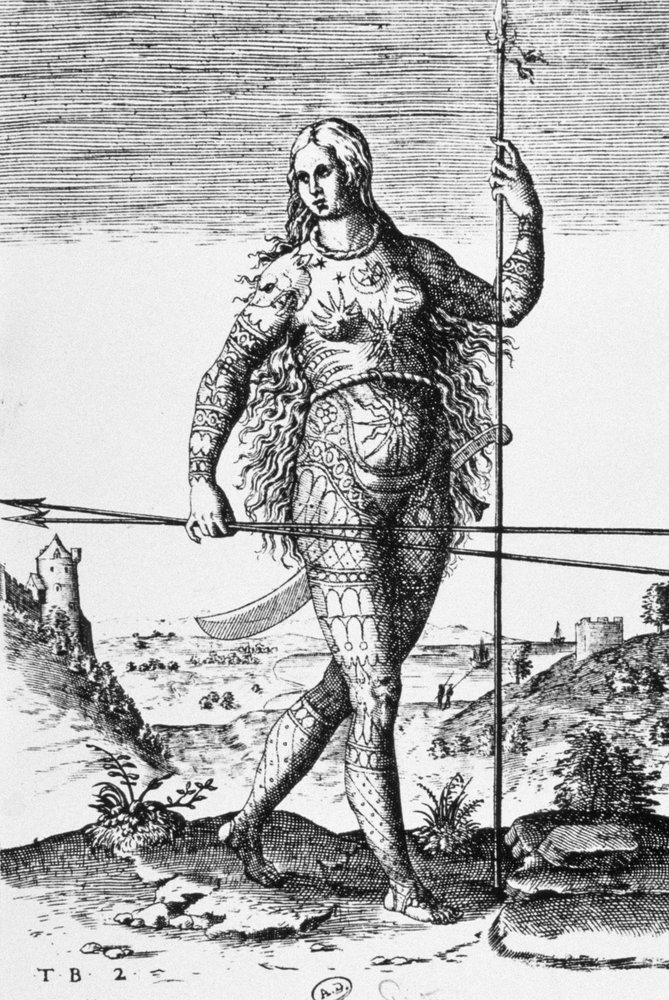 Pict woman tattooed carrying weapons