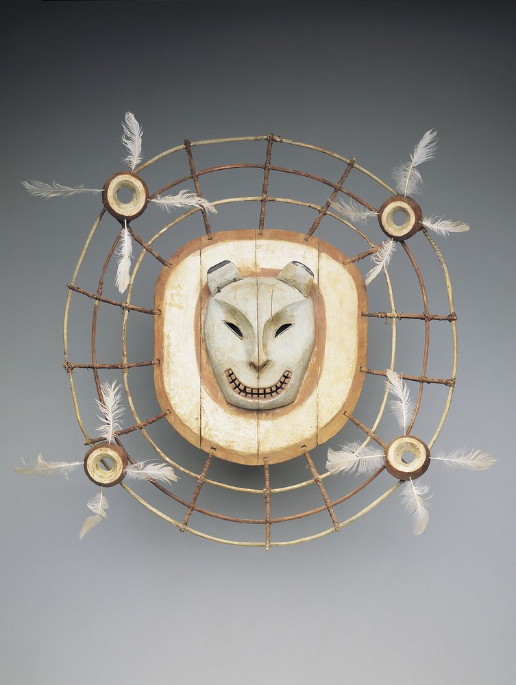Mask depicting a bear spirit, late 19th century
