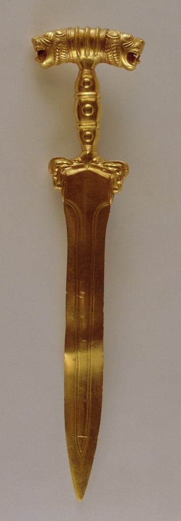 Sword with double lion head hilt decoration, from Hamadan, Iran (gold)