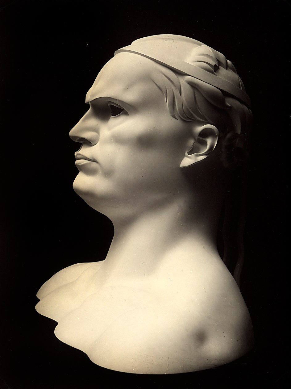 Bust depicting the portrait of Benito Mussolini, work by Adolfo Wildt