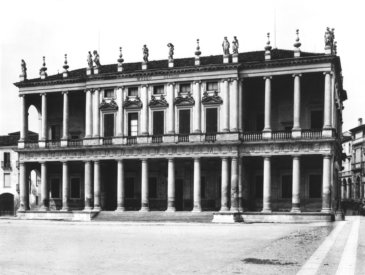 Main Facade of the Villa Chiericati, built c.1550