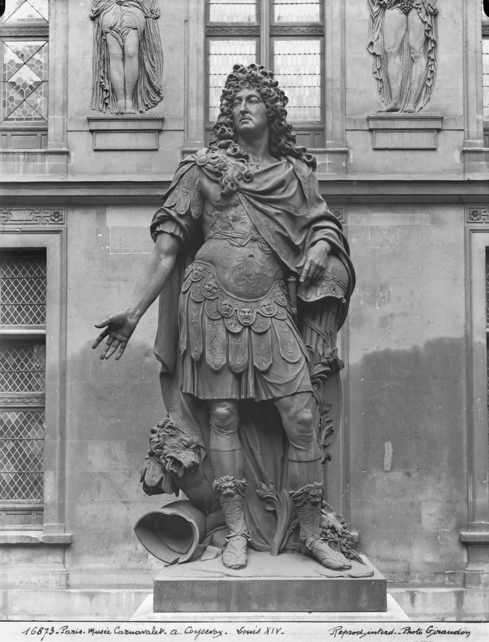 Statue of Louis XIV, Cour d'honneur of Hotel Carnavalet