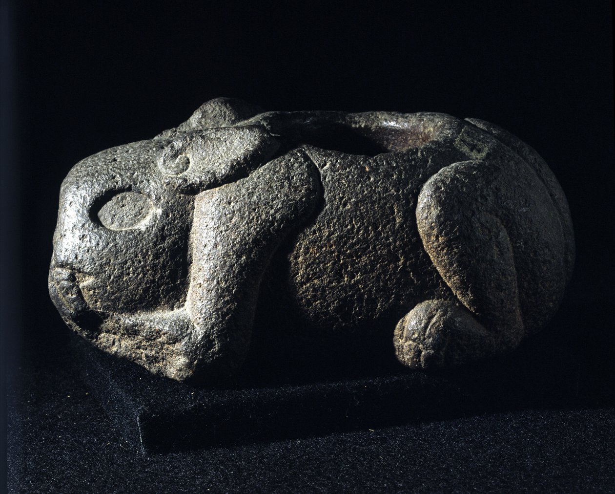 Aztec art: Ometochtli, god rabbit boss of drunkenness