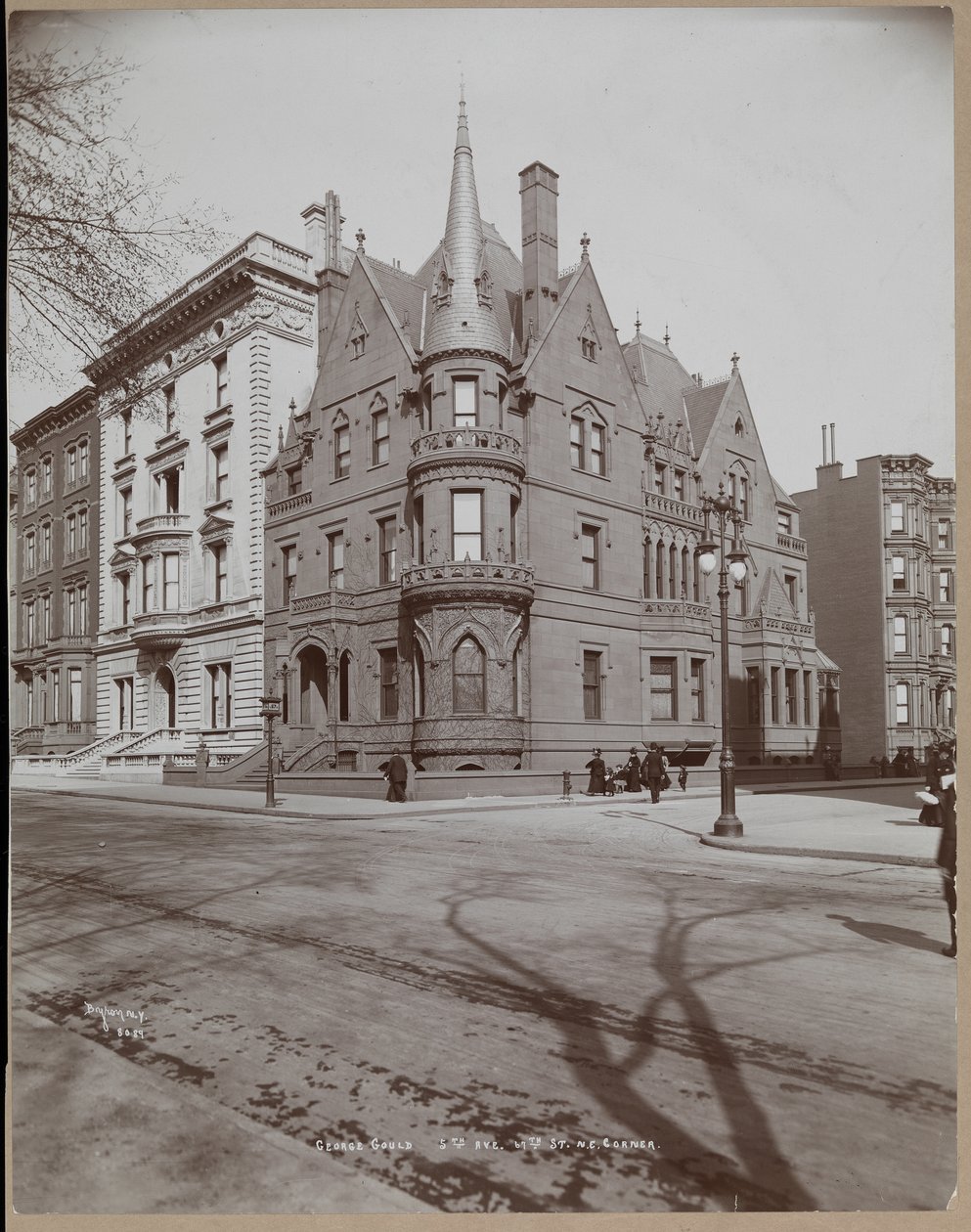 The George Jay Gould residence and neighboring houses at 5th Avenue und ...