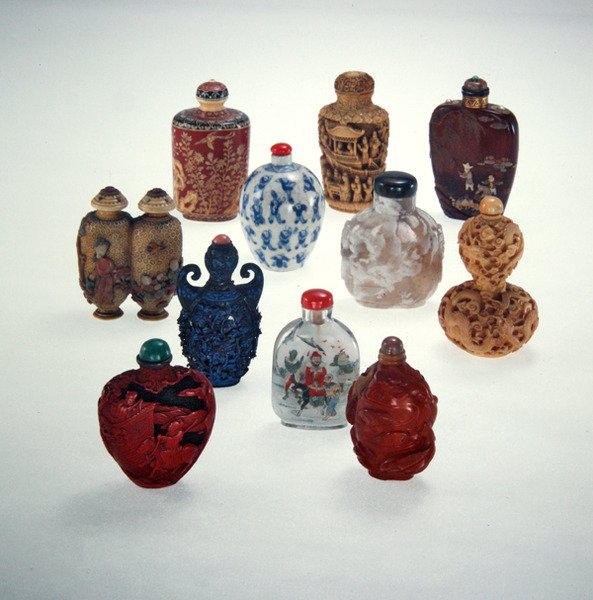 Snuff bottles by Ching Period Chinese School: Fine art print