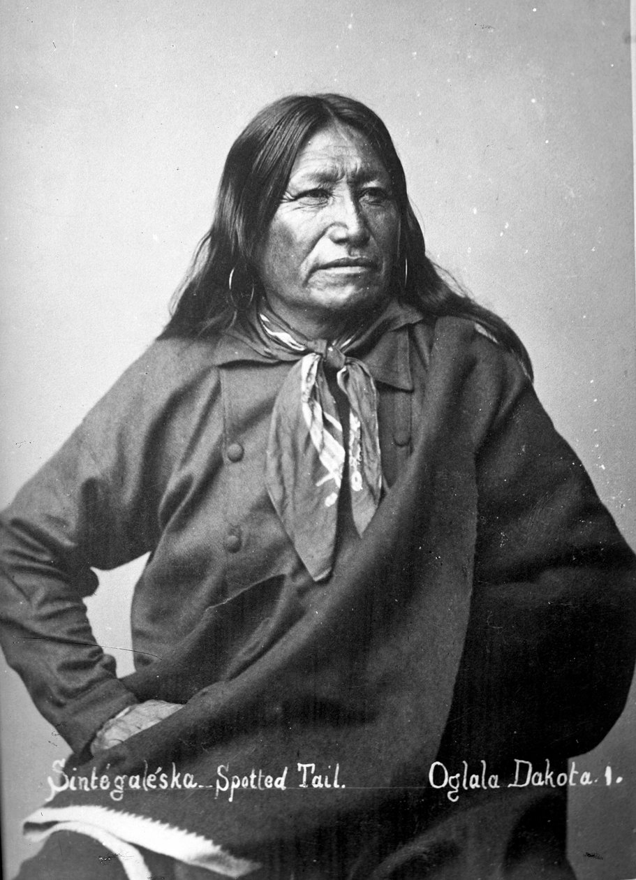 Sintegaleska, Spotted Tail, Oglala Dakota I