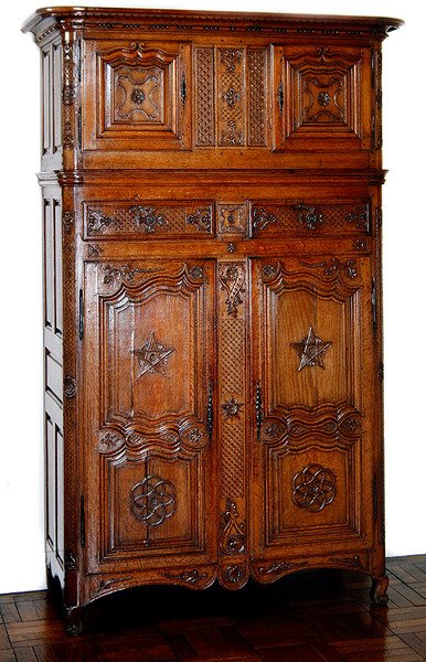 Picardy Wardrobe with Masonic Decoration, c.1740