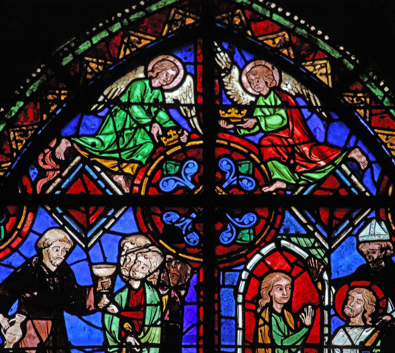 Window depicting angels at the top of the St Brioude window
