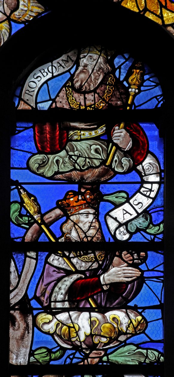 Window depicting King Asa and King Rosboam on the Tree of Jesse