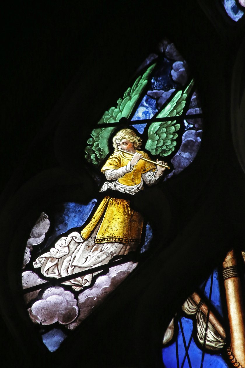 Window depicting an angelic musician by French School