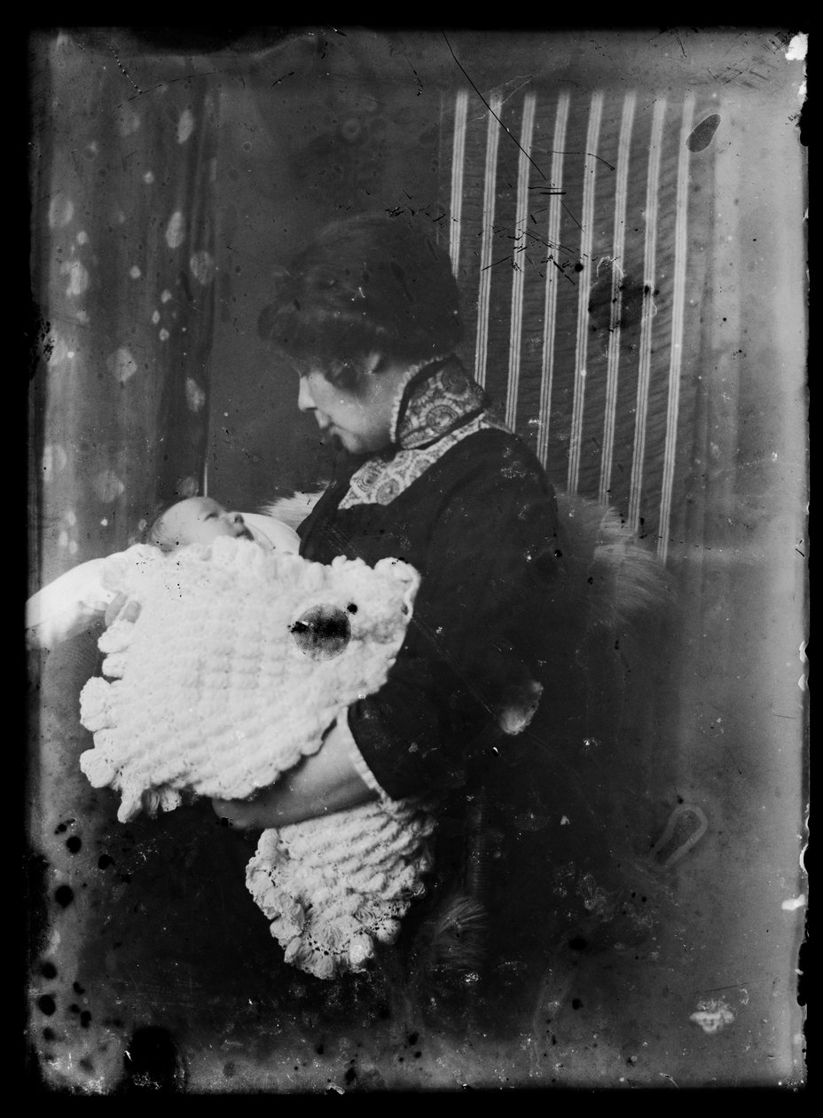 Tom and Anni Simberg in the Studio Home on Luotsikatu