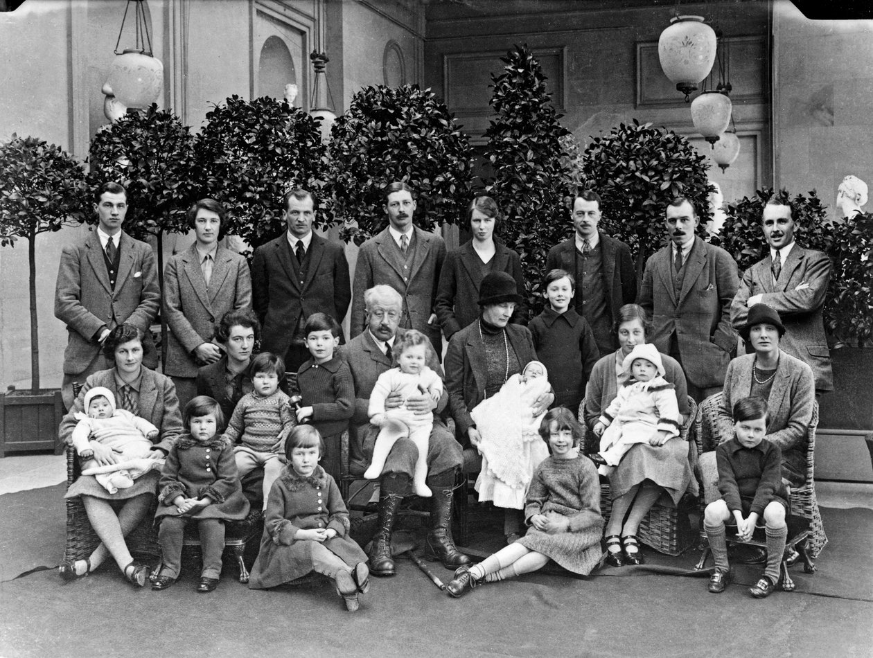 The 9th Duke of Devonshire with His Children and Grandchildren at ...