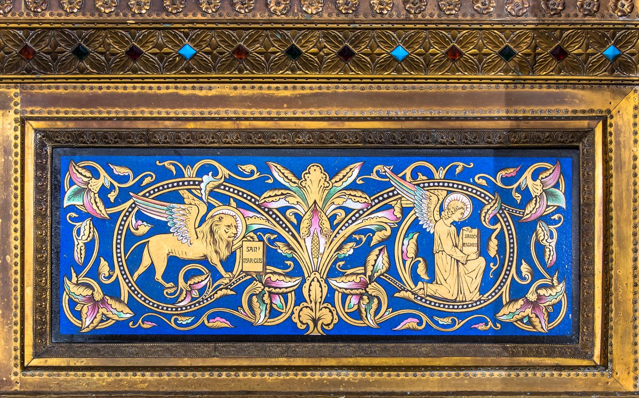 Tabernacle, left wing: St. Mark and St. Matthew