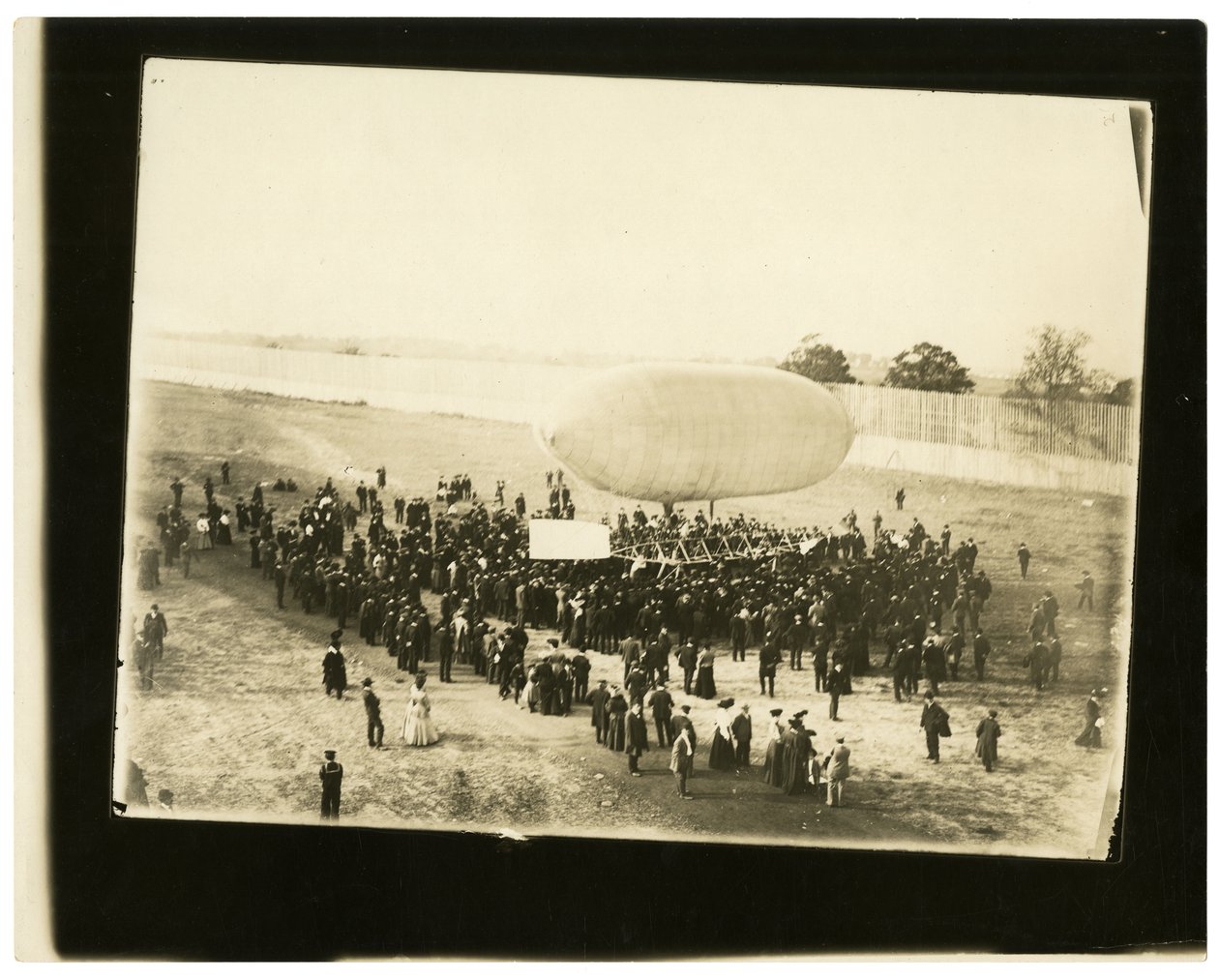 Airship 'California Arrow' by Jessie Tarbox Beals