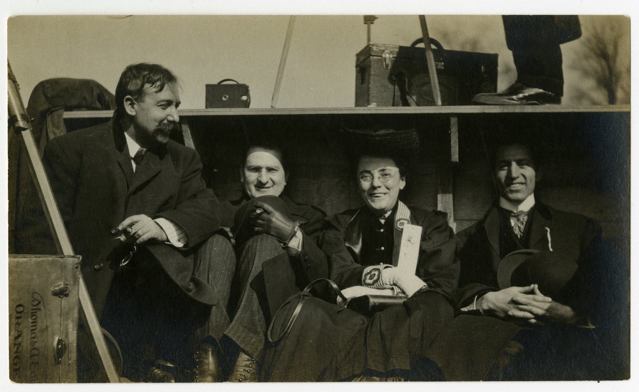 Beals on holiday in back of automobile