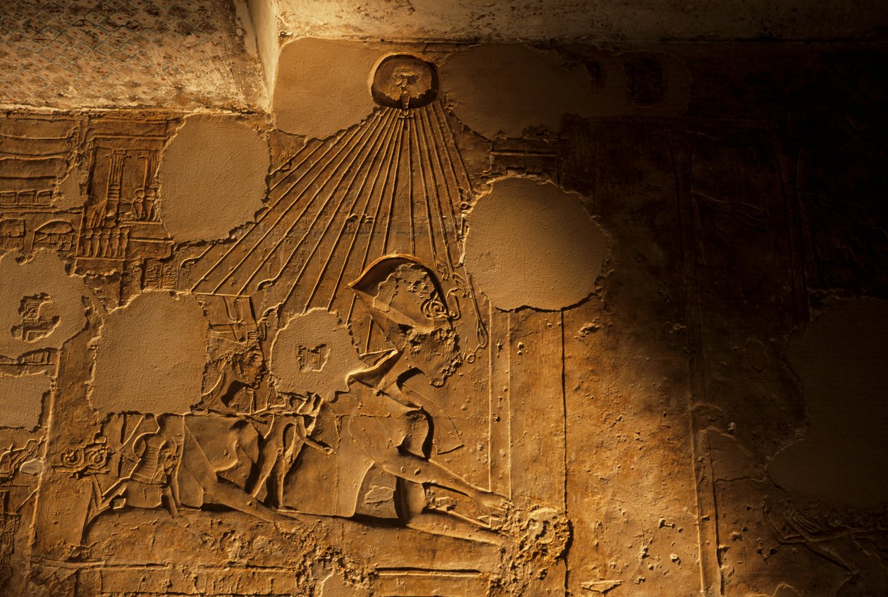 Relief of royal family, Akhenaten, Nefertiti and daughters, tomb of ...