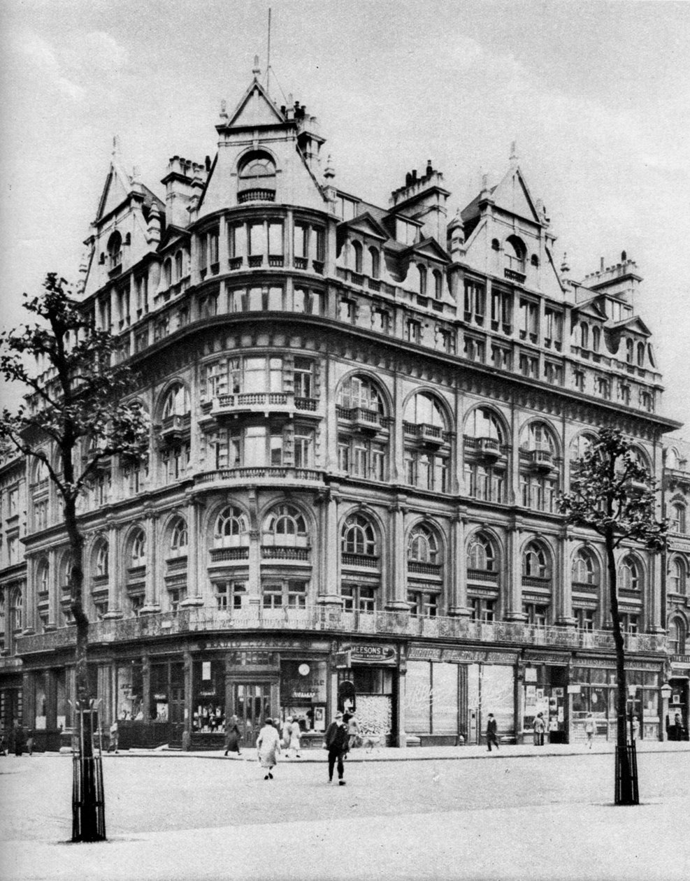 Strand building that houses the office of the Thames Conservancy