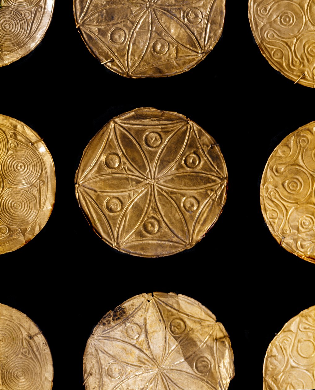 Mycenaean Art: Gold Ceremonial Discs Used to Decorate the Clothes from ...