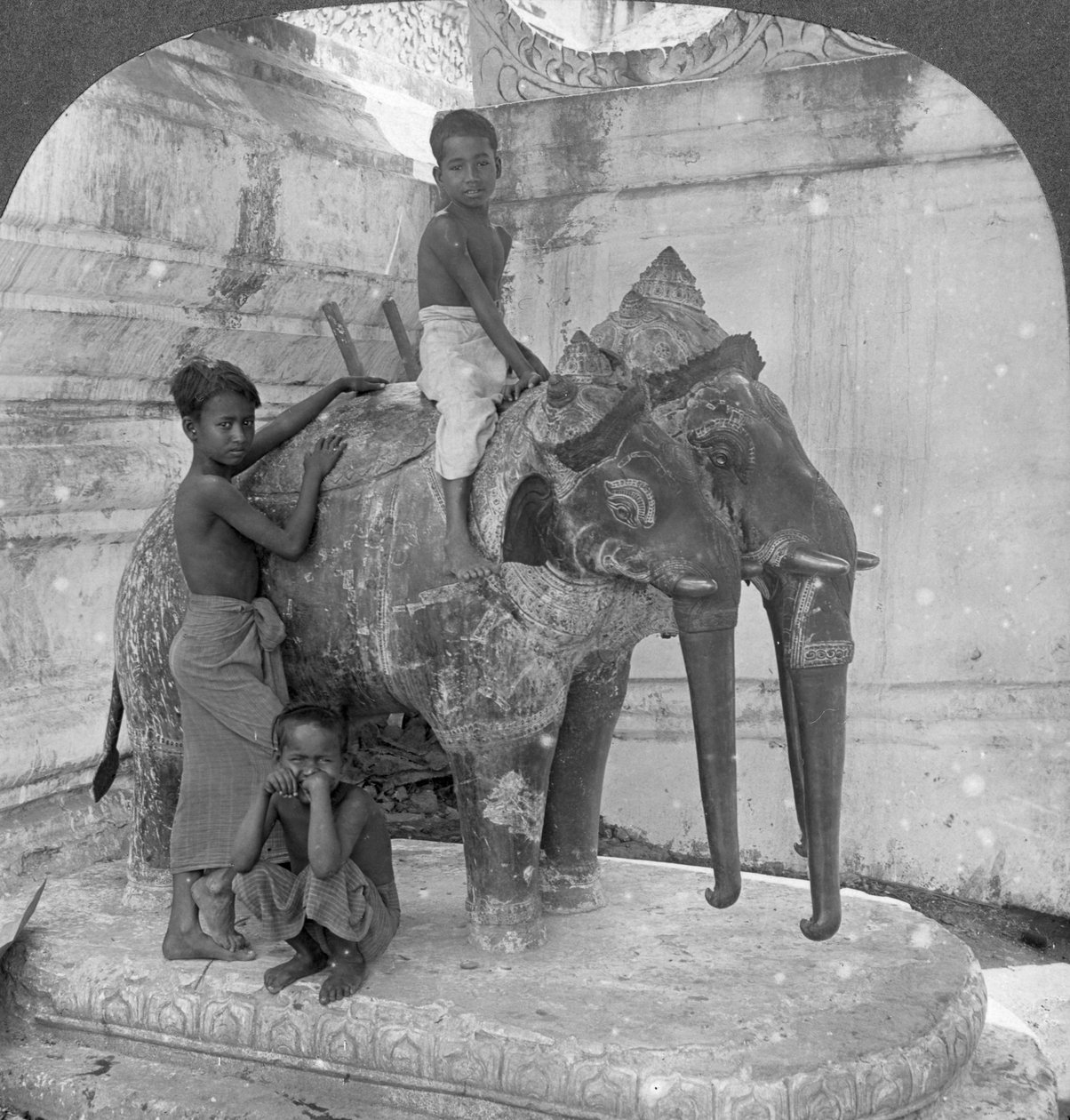 Three headed elephant guarding a sanctuary, Arakan Pagoda, Mandalay, Burma