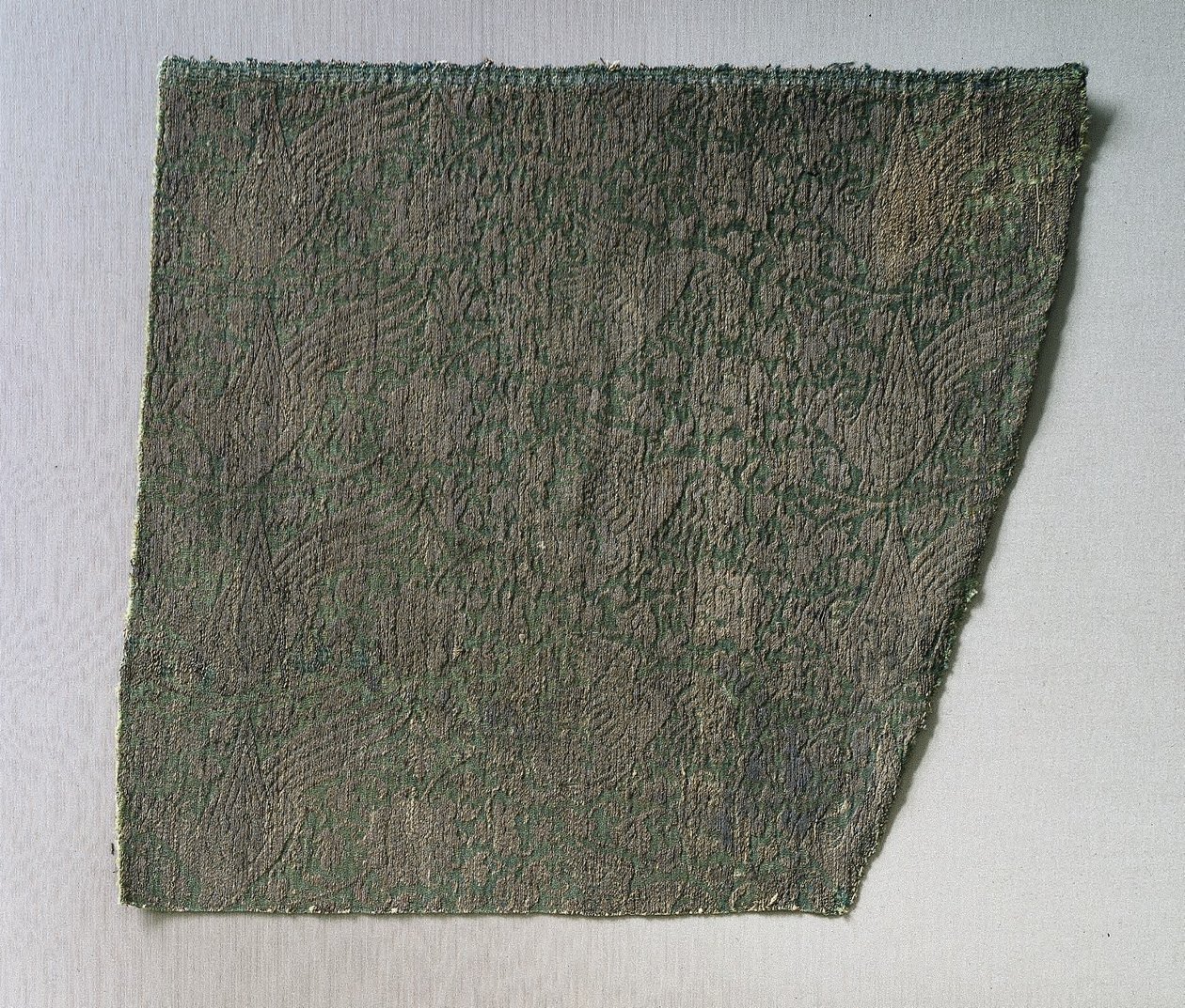 Lampas with Phoenixes Amid Undulating Vines, Late 1200s-1300s