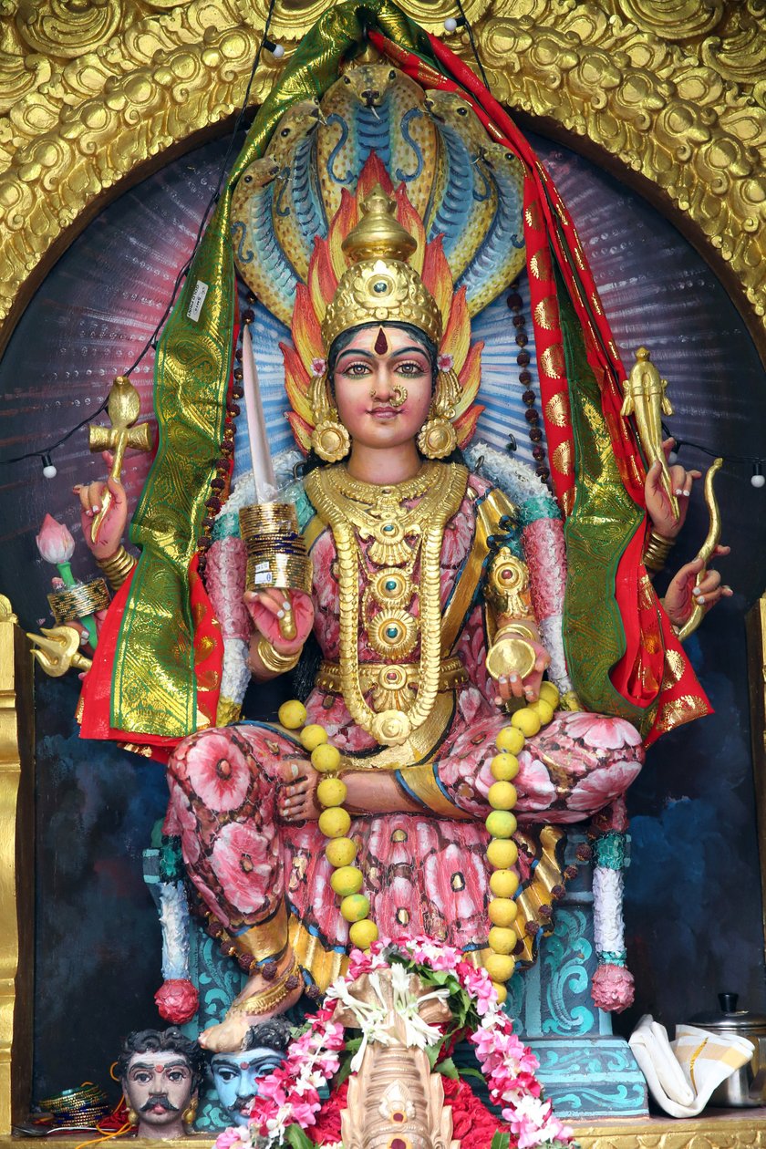 Sri Veeramakaliamman Hindu Temple, Sri Mariamman (Maariamma, Mari ou ...