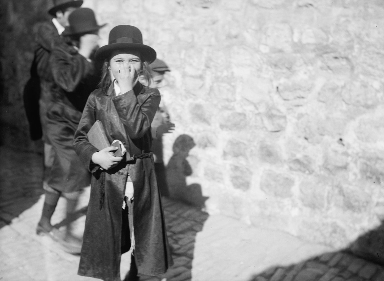 Types at Jews' Wailing Wall, c.1934-1939 by Unbekannt