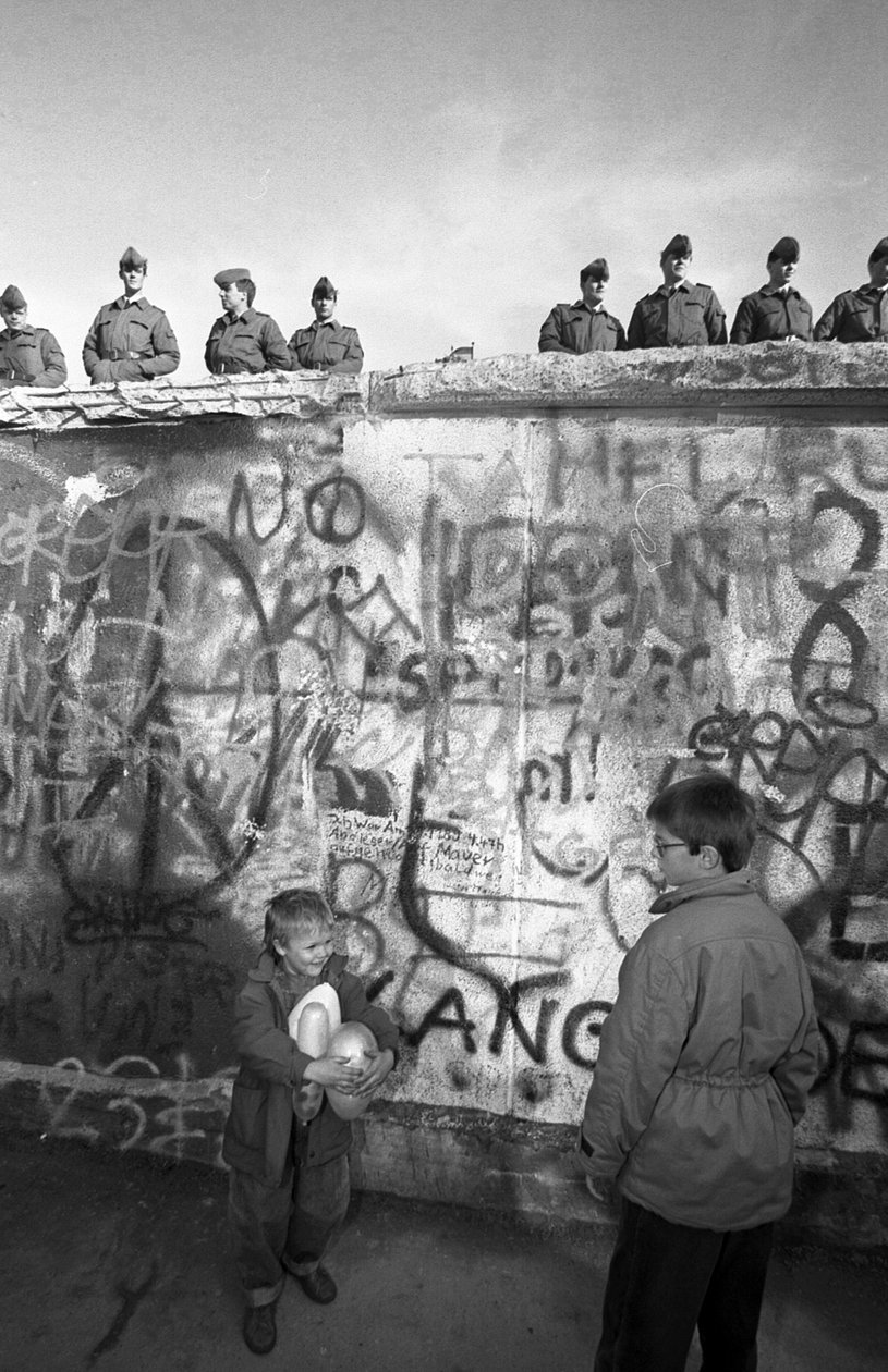 German Reunification, Fall of the Berlin Wall, Germany