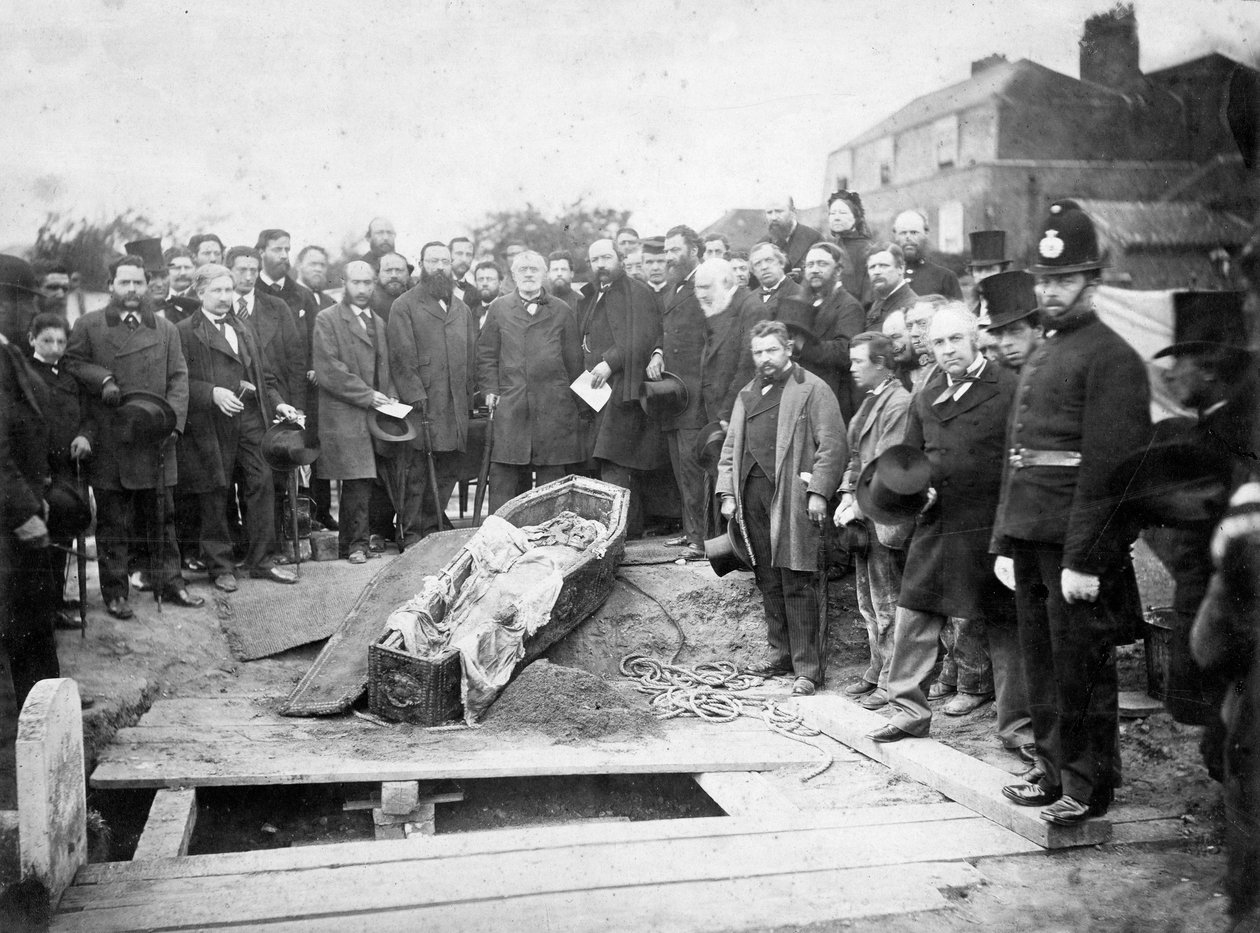Exhumation of the Body of Ugo Foscolo in the Cemetery of Chiswick in 1871