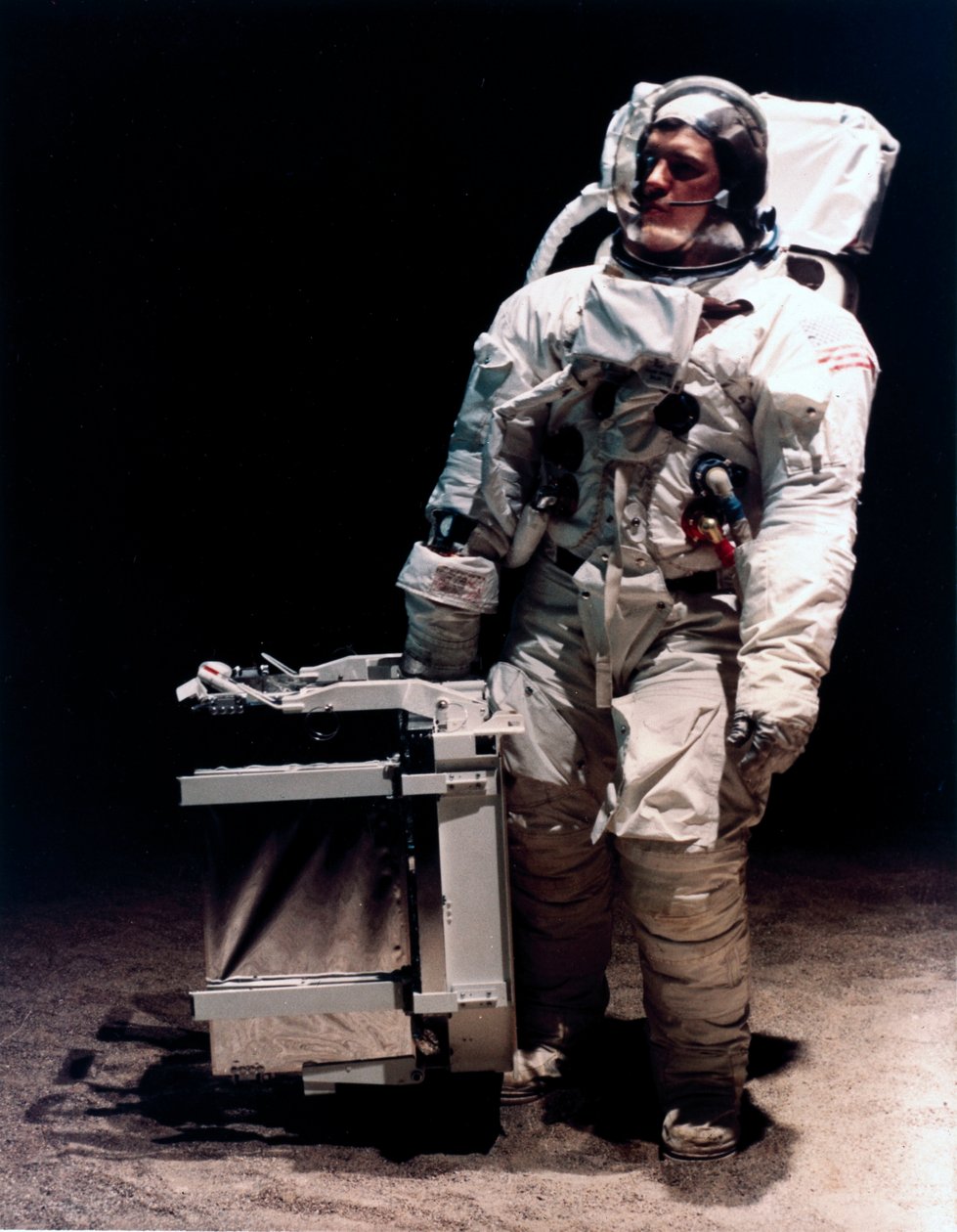 Manned Space Flight, USA, Apollo, General The Apollo Laser Ranging ...