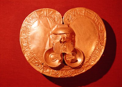 Pectoral with a human face, from Campohermosa, Tolima, early Calima ...