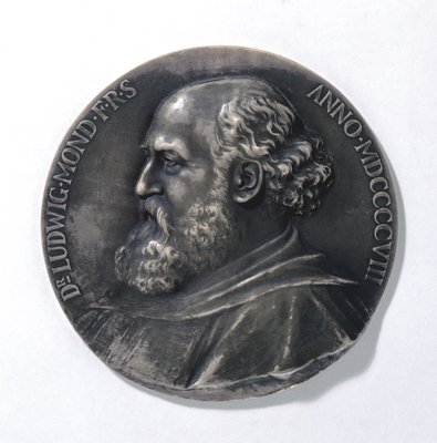 Medal depicting Ludwig Mond, industrial chemist by Unbekannt