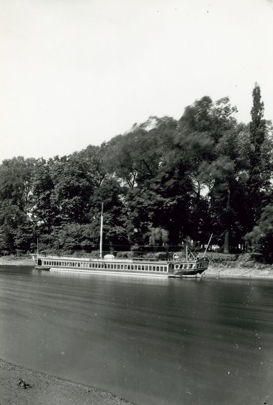 The Lord Mayor of London's State Barge on the Thames
