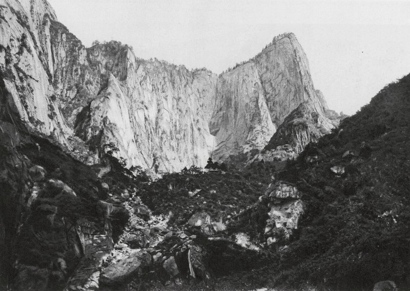 Hua shan, Shensi, The cylinder of the Mount of the 5 Peaks, Middle and ...
